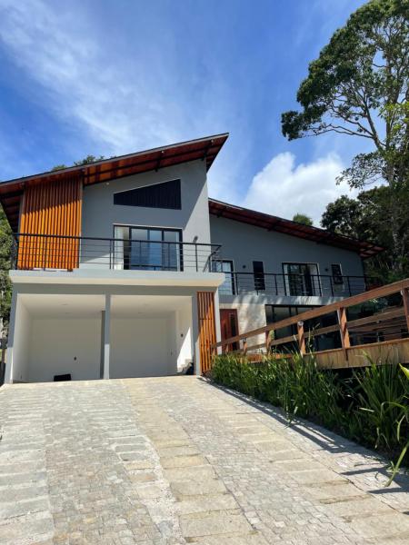 Casa Avenca- Sítio Moderno De Praia - Itapema