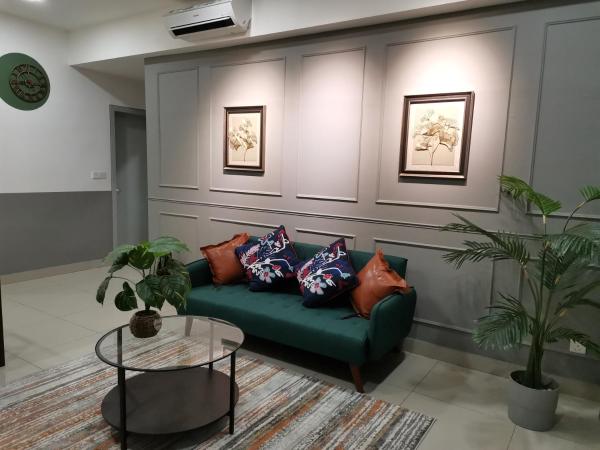 Hijau - Geniehome Studio @Utropolis Shah Alam - Subang Jaya