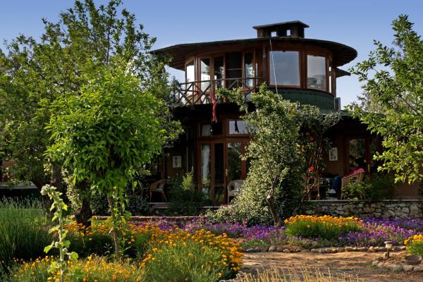 Perfect Lakefront Home On Iznik Lake Bursa - Orhangazi