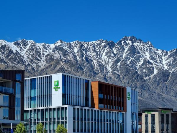 Holiday Inn Queenstown Remarkables Park - Queenstown, New Zealand