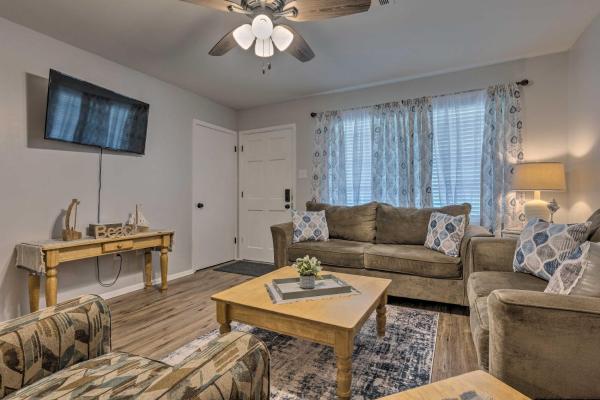 Charming Gulfport Escape Half-mile To Beach! - Biloxi, MS