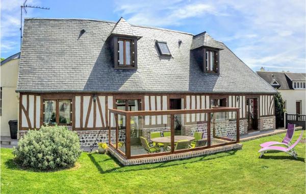 Stunning Home In Criquetot-l'esneval - Hoog-Normandië