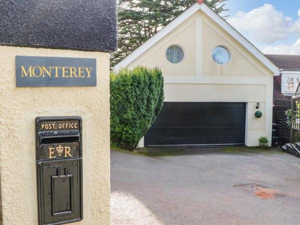 Monterey Mews - Anstey's Cove