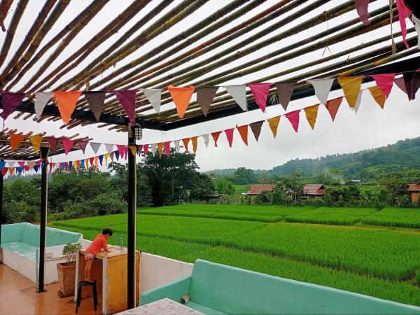 อยู่ดินกินดีฟาร์มสเตย์ - Chiang Mai