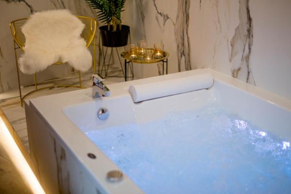 Jacuzzi Apartment Main Square - Krakow