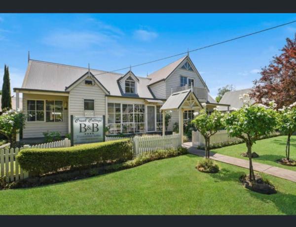 Creek Cottage Bed And Breakfast Traralgon - Churchill