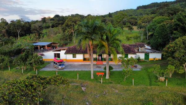 La Hacienda - Curiti