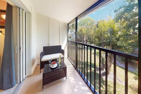 White Sands Near The Beach - Sarasota, FL