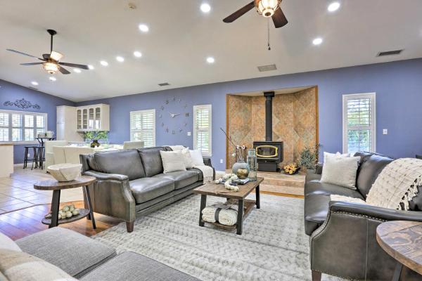 Chic Ranch-style Home On 33-acre Walnut Ranch - Woodland, CA