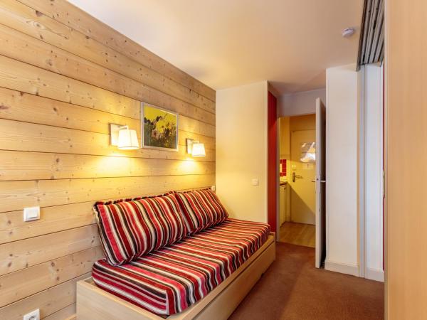 Appartement Cosy à Plagne 1800 Avec Balcon, Piscine Chauffée Et Parking Couvert - Fr-1-351-150 - La Plagne