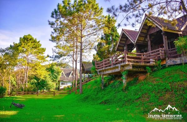 ไร่นุชชม รีสอร์ทเขาค้อ - Khao Kho
