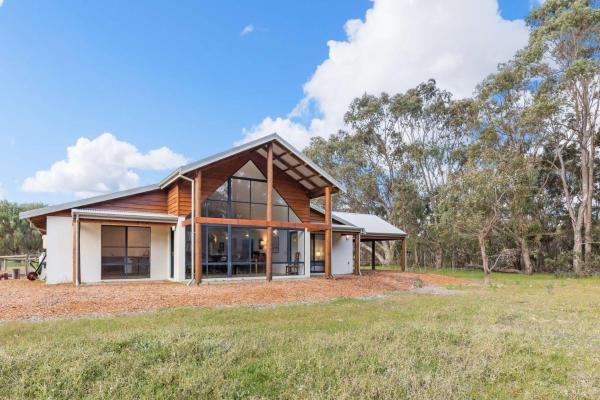Kangaroo Retreat - Family Favourite Bush Retreat With Kangaroos In Margaret River - マーガレット・リバー