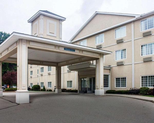 Comfort Inn & Suites - Thompson, CT