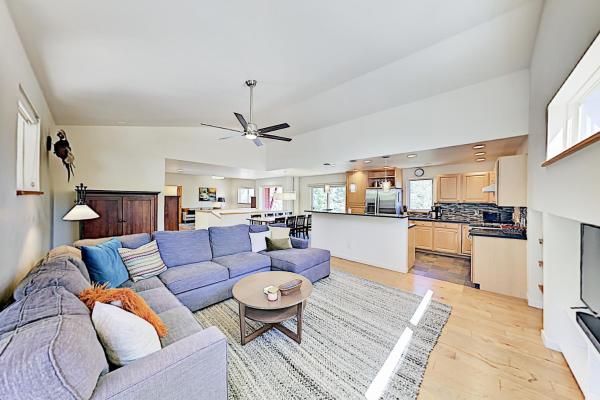 Pines Court - Beaver Creek, CO