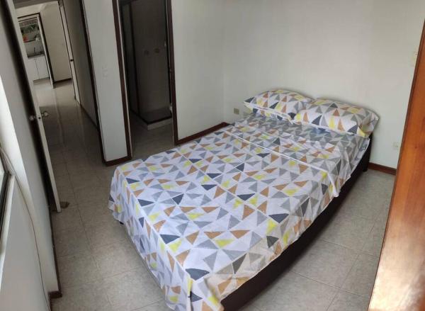 Apartamento Amoblado Medellin En Los Colores Laureles - Bello, Colombia