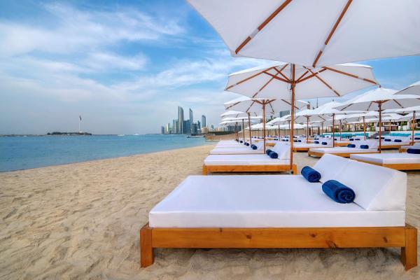 Radisson Blu Hotel & Resort, Abu Dhabi Corniche - Abu Dhabi