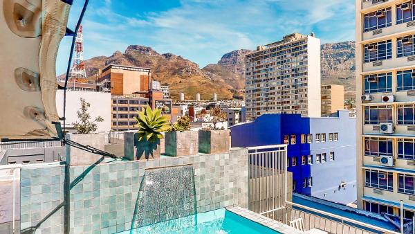 1 Bedroom In Cbd With Rooftop Pool And 360* Views - Cape Town