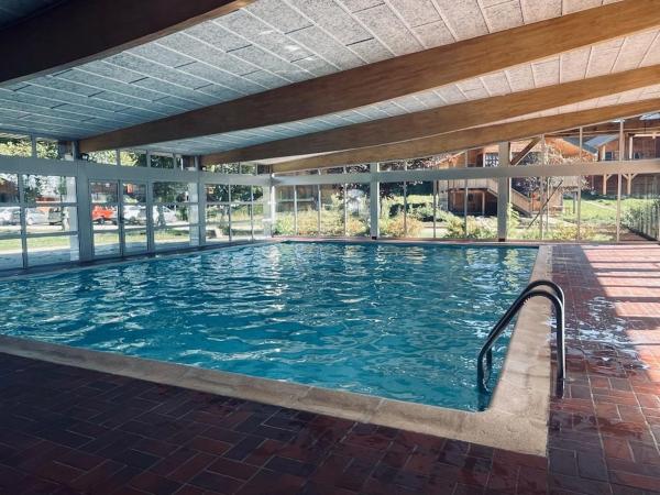 Chalet In Saint Laurent With Pool - Saint-Laurent-en-Grandvaux