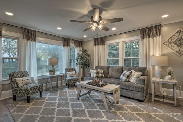 Peaceful Renovated Home With Deck On Half Acre! - Asheboro, NC