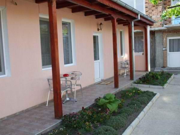 Guest Rooms Mihaylovi - Rose Valley