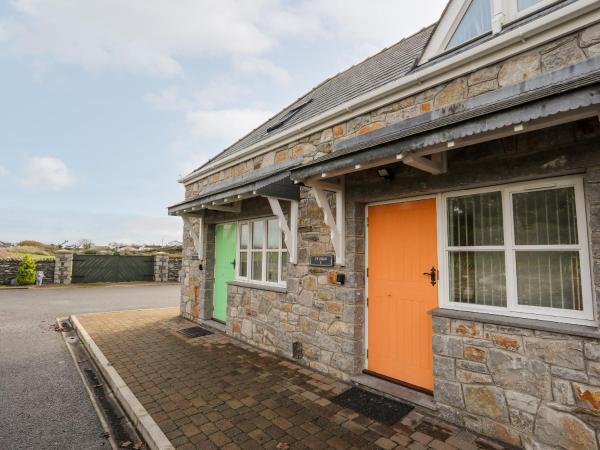 Tyn Towyn - Ty Oren - Trearddur Bay