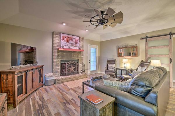 Leaping Toad Ranch About 9 Mi To Lake Granbury! - Granbury, TX