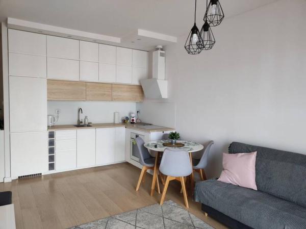 Lovely Apartment Vis-a-vis Medicover And Paley Institute - Varsovia