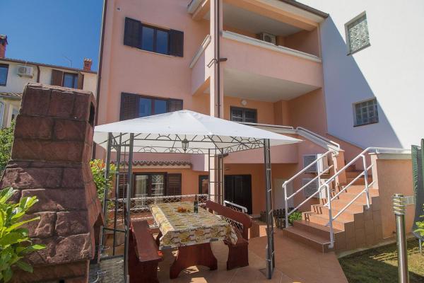 Apartment Sandro - Peroj