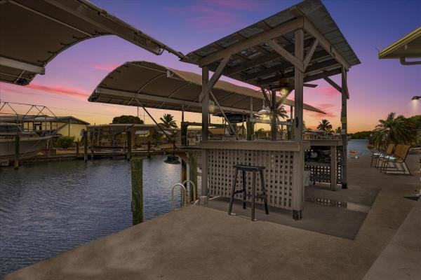 Waterfront Petite Retreat With Private Pool & Gulf Access - Villa Boat House - Roelens Vacations - North Captiva Island, FL