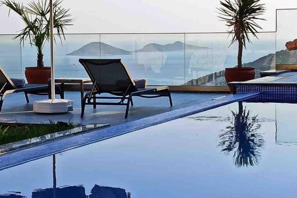 Centrally Located Luxury Villa: Alesta - Kalkan