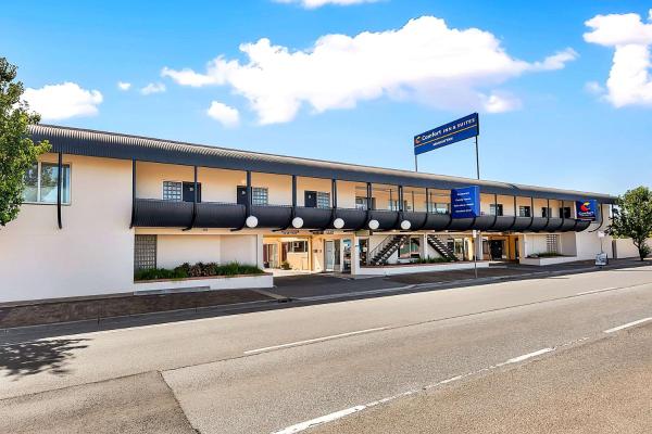 Comfort Inn & Suites Manhattan - Walkerville