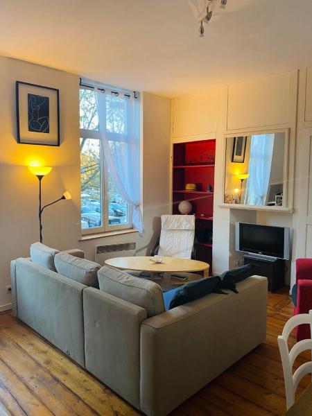 Appartement T2 Sur La Place Du Marché De Wazemmes - Lille
