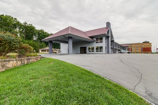 Quality Inn Kodak Sevierville - Douglas Lake, TN