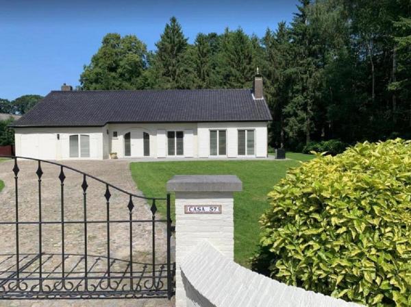 Charmante Villa In Het Hartje Van Waasmunster - Hamme