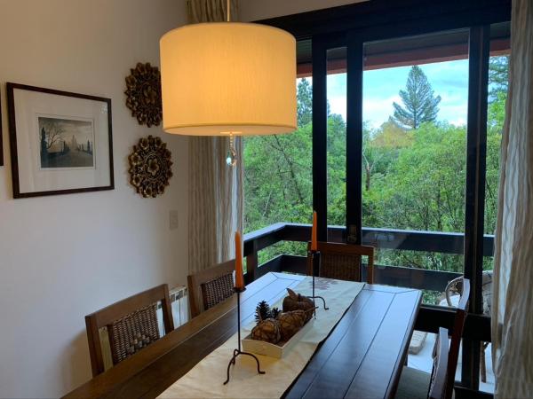 Ap Gramado Knorrville - 2 Dorm Com Lareira, Calefação E Sacada - Gramado