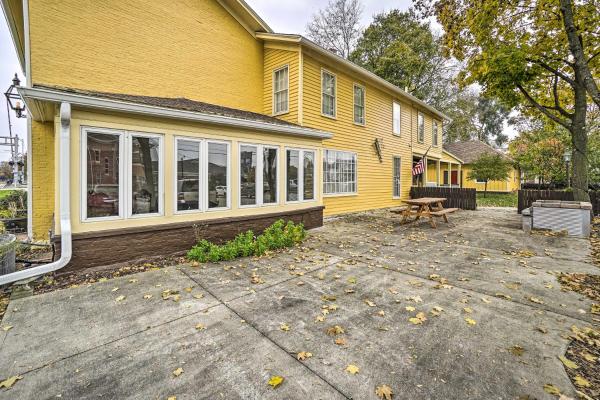 Historic Troy Home Close To Shops With Fire Pit - Troy, OH
