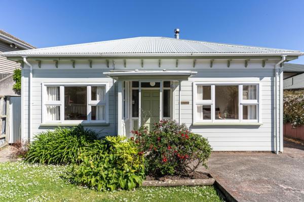 Le Solterre - Akaroa Holiday Home - Akaroa