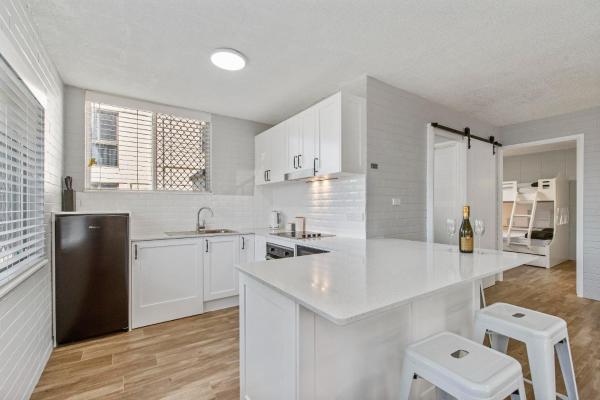 Sea-hi Beachside Apartment - Mooloolaba