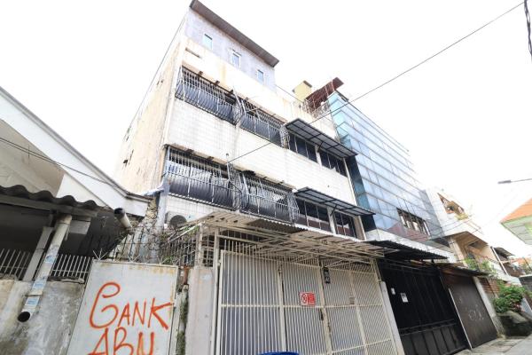 Eiffel Residence Batu Tulis 35a1 - Female Only - Jakarta