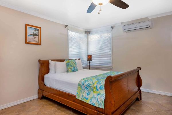 Days Inn By Wyndham Maui Oceanfront - Kihei, HI