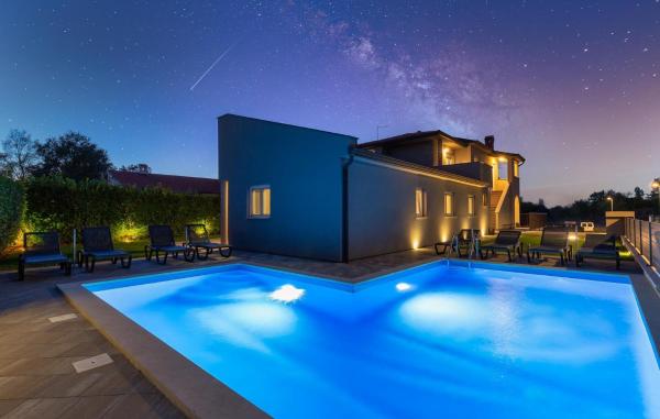 Apartment In Vrvari/istrien 9898 - Poreč