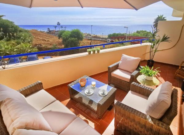 Fabulous First Line Beach Apartment