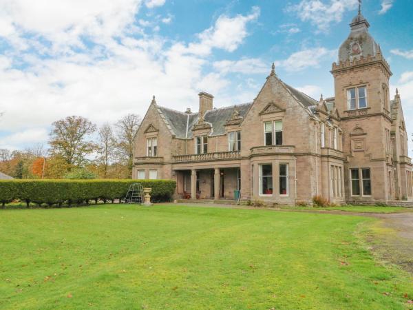Woodside House - Arbroath