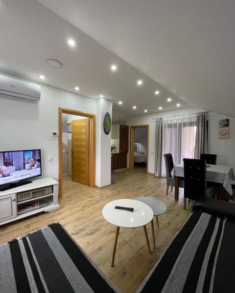 Dani Apartment - Ruma