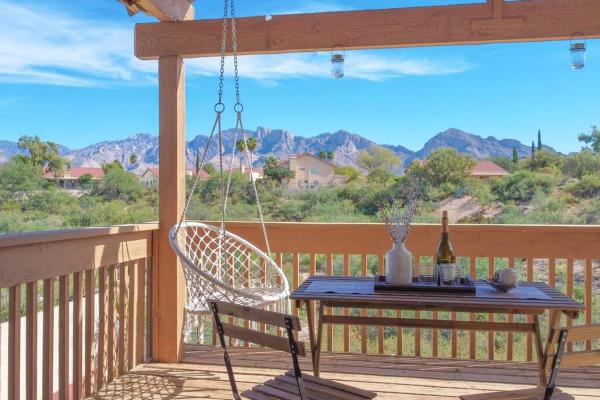 Pool-side Villa With Perfect Views 4 Bed 3 Bath - Oro Valley, AZ
