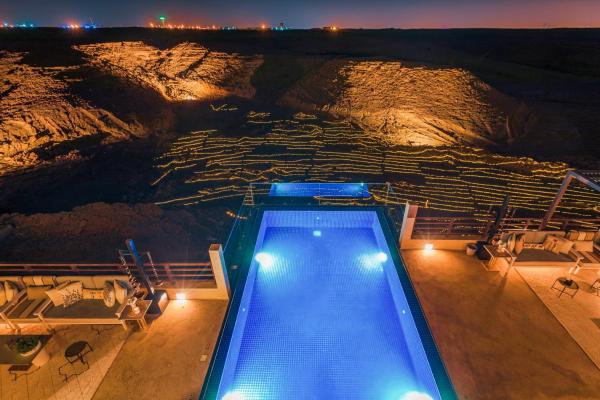 The Cliff Resort - Riyadh