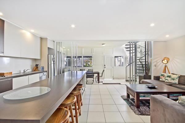 Spacious 3 Bedroom Apartment Opposite Surf Club - Kingscliff