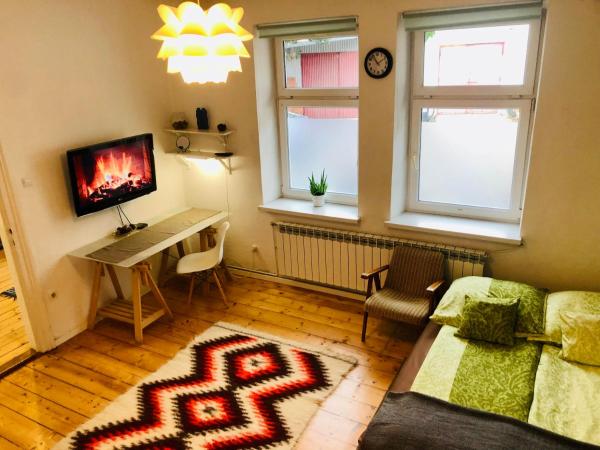 Apartment In Ivy Covered House, Near Old Town - John Paul II Kraków-Balice Airport (KRK)