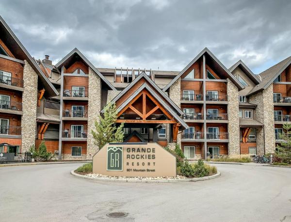 Grande Rockies Resort-bellstar Hotels & Resorts - Canmore