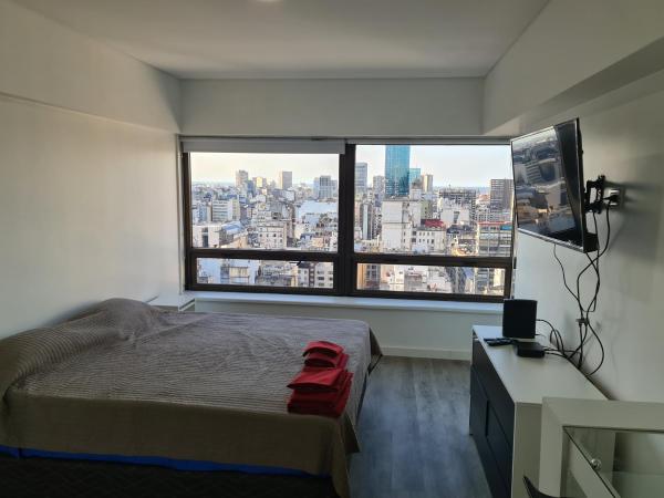 Avenida Corrientes 820 - Ciudad De Buenos Aires - - Buenos Aires